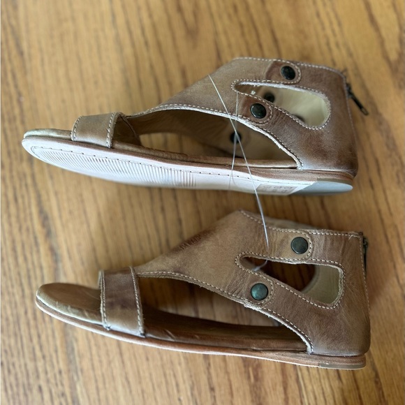 Bed Stu | Shoes | New 55 Bed Stu Womens Soto Tan Rustic Leather Sandal ...